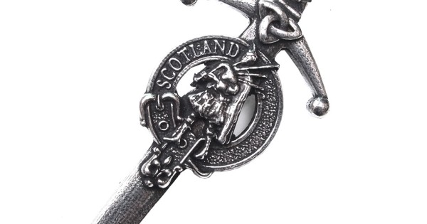 Bagpiper Kilt Pin | St Kilda Store