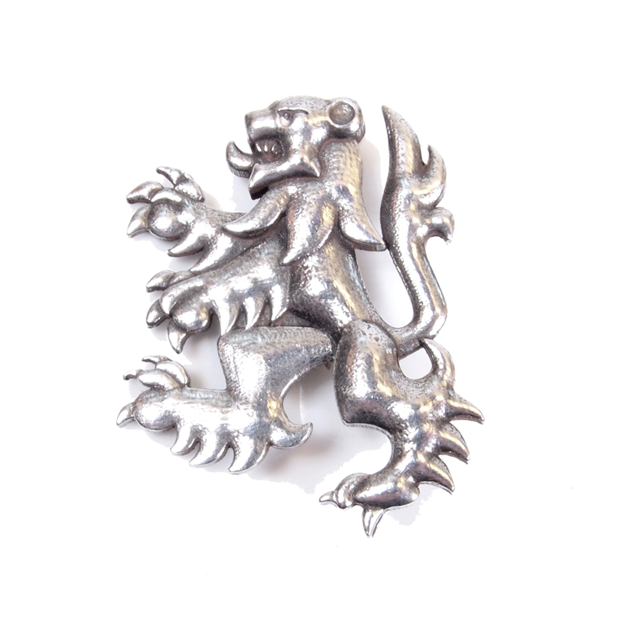 Lion Rampant Cap Badge | St Kilda Store