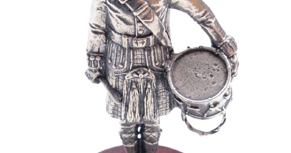 Pipercraft Pipe Band Drummer Figurine